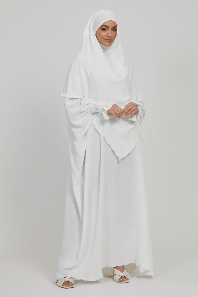 Azrah Shop – Abayas, Thobes, Fragrances & Gift Sets