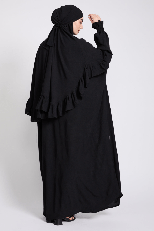 Azrah Shop – Abayas, Thobes, Fragrances & Gift Sets